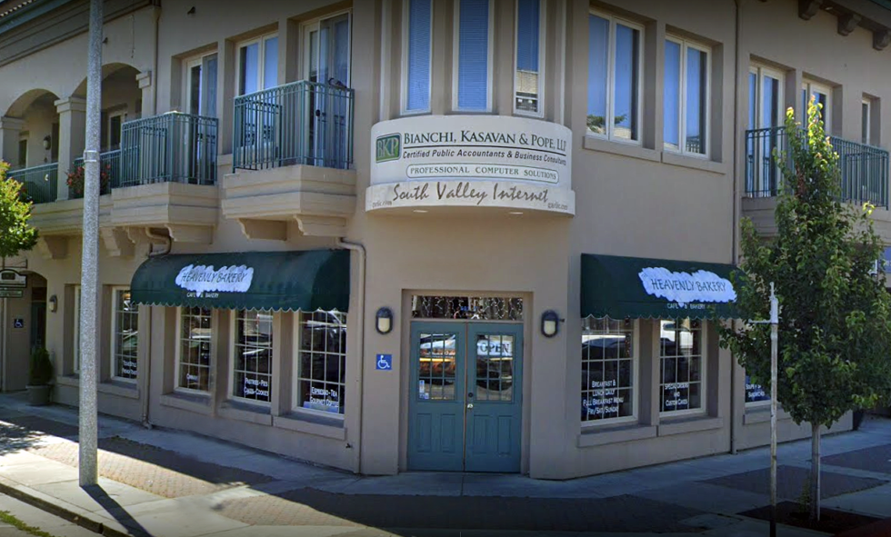 About Us | Heavenly Bakery Hollister